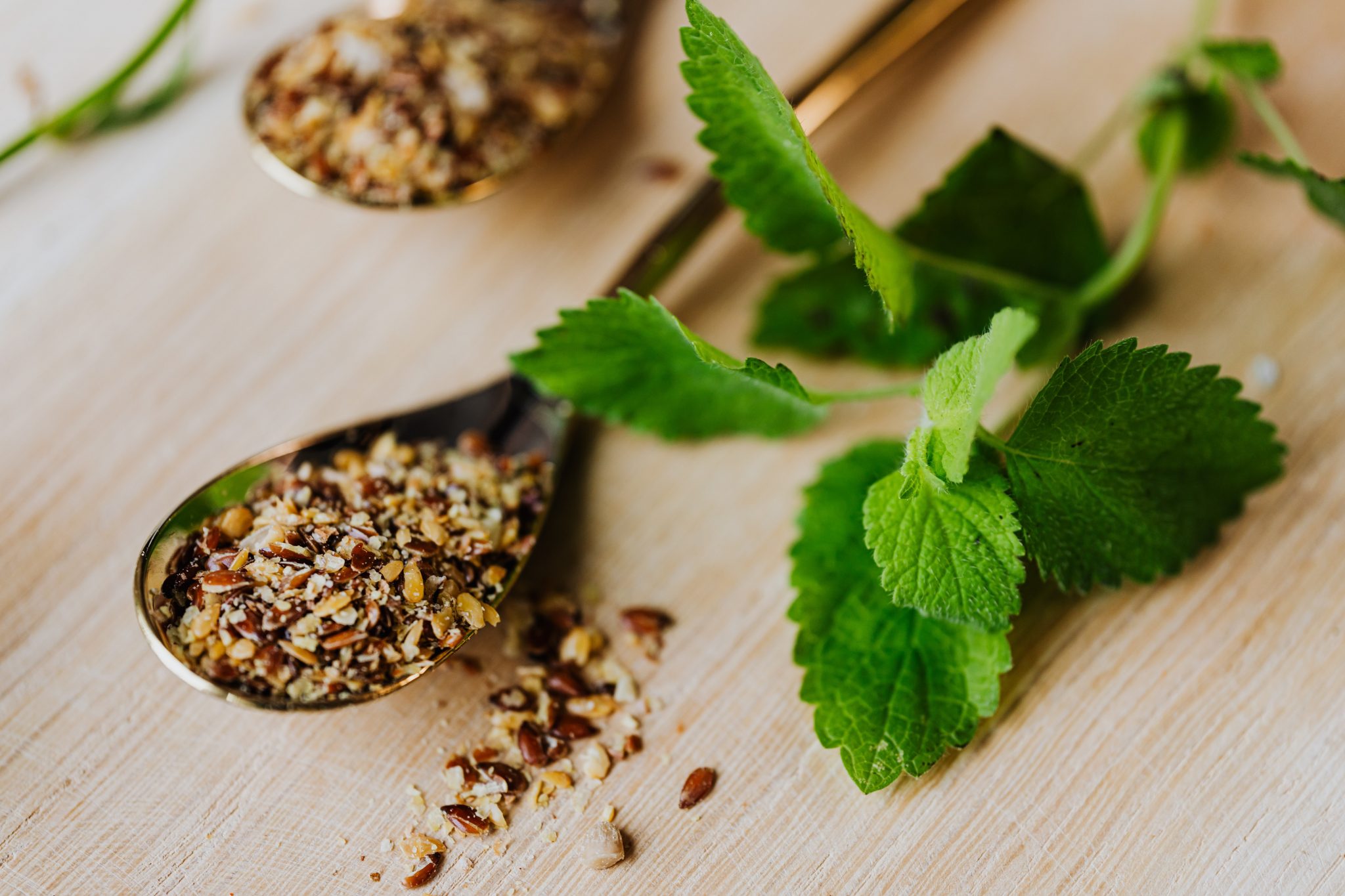14 Super Healthy Uses of Peppermint Tea for Women